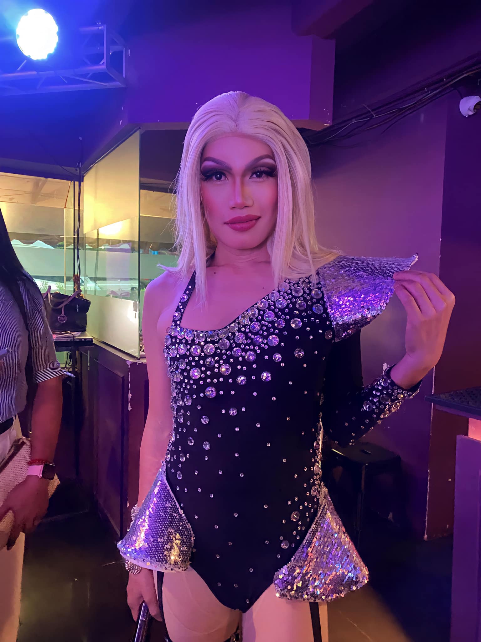 Pambansang Tindera, BERNIE BATIN is now a drag queen – The Chikkaness