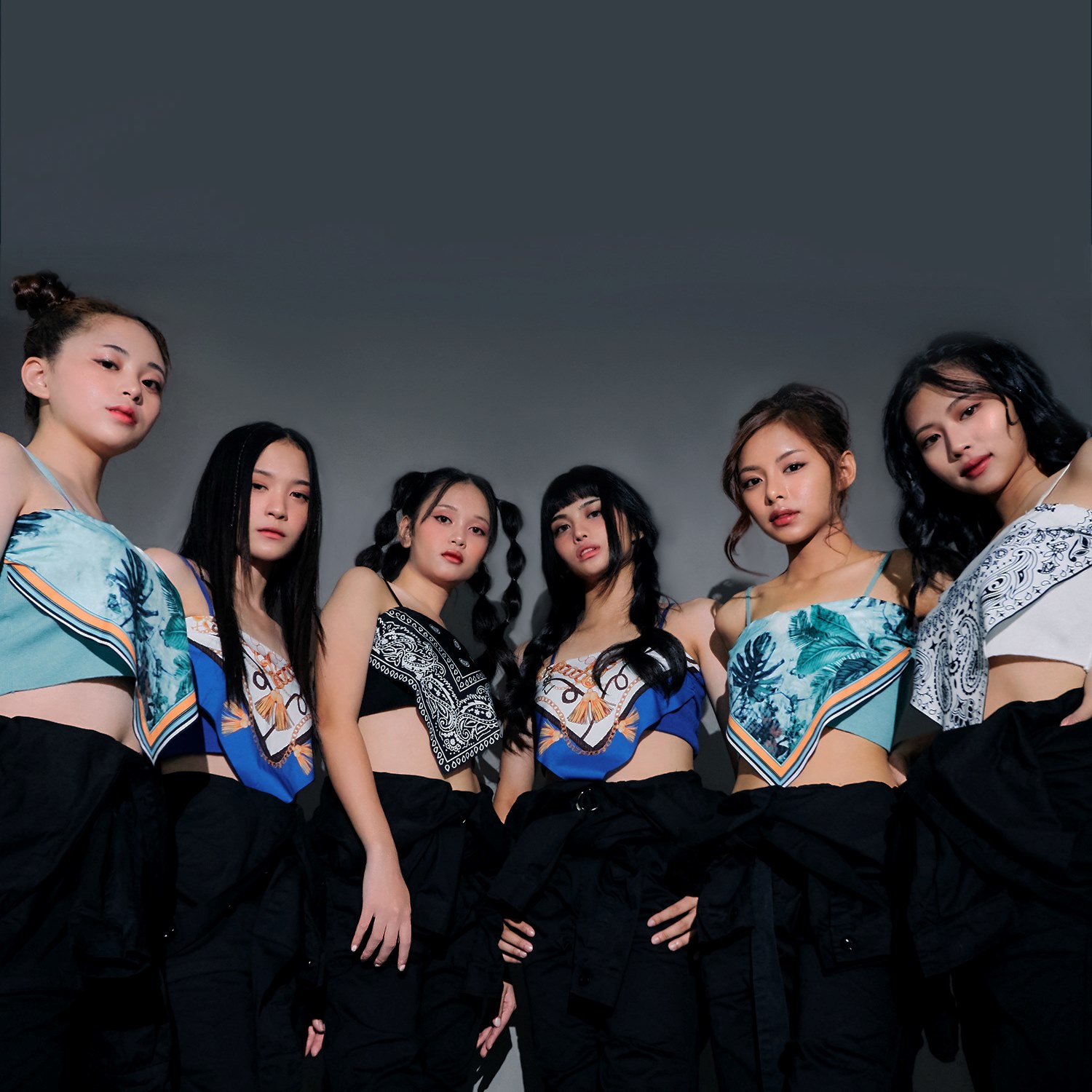 YGIG Completes Their Love Universe With 1st Mini Album ‘YLGOIVGE ...