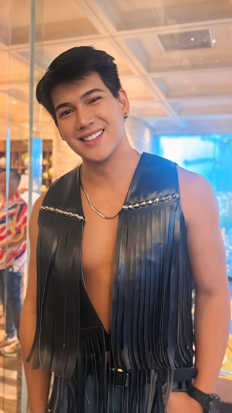 Walong Libong Piso: A Daring New Chapter in Filipino Theatre – The ...